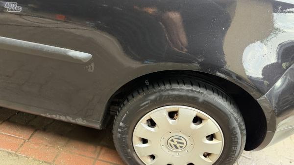 Volkswagen Golf 2005 Viļņa, ar dzinēja tilpumu 1.90 L un nobraukumu 270 tūkst. km par 650 €, foto 9 vietnē AUTOMOTO.COM.LV