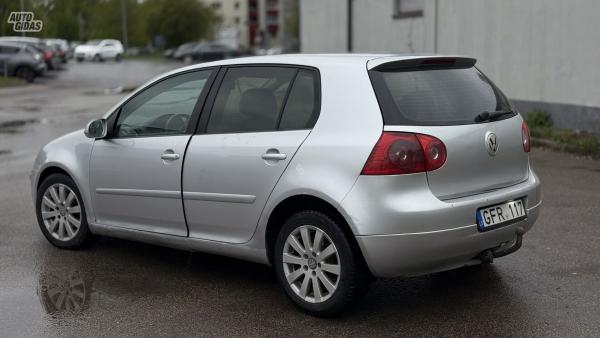 Volkswagen Golf 2005 in Vilnius, with an engine capacity of 2.00 L and mileage of 400 thousand km for 1250 €, photo 4 on AUTOMOTO.COM.LV