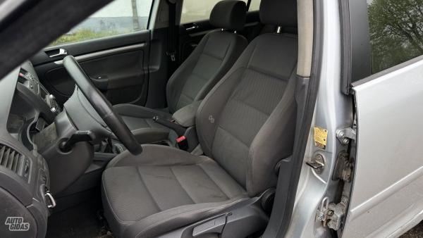 Volkswagen Golf 2005 in Vilnius, with an engine capacity of 2.00 L and mileage of 400 thousand km for 1250 €, photo 6 on AUTOMOTO.COM.LV