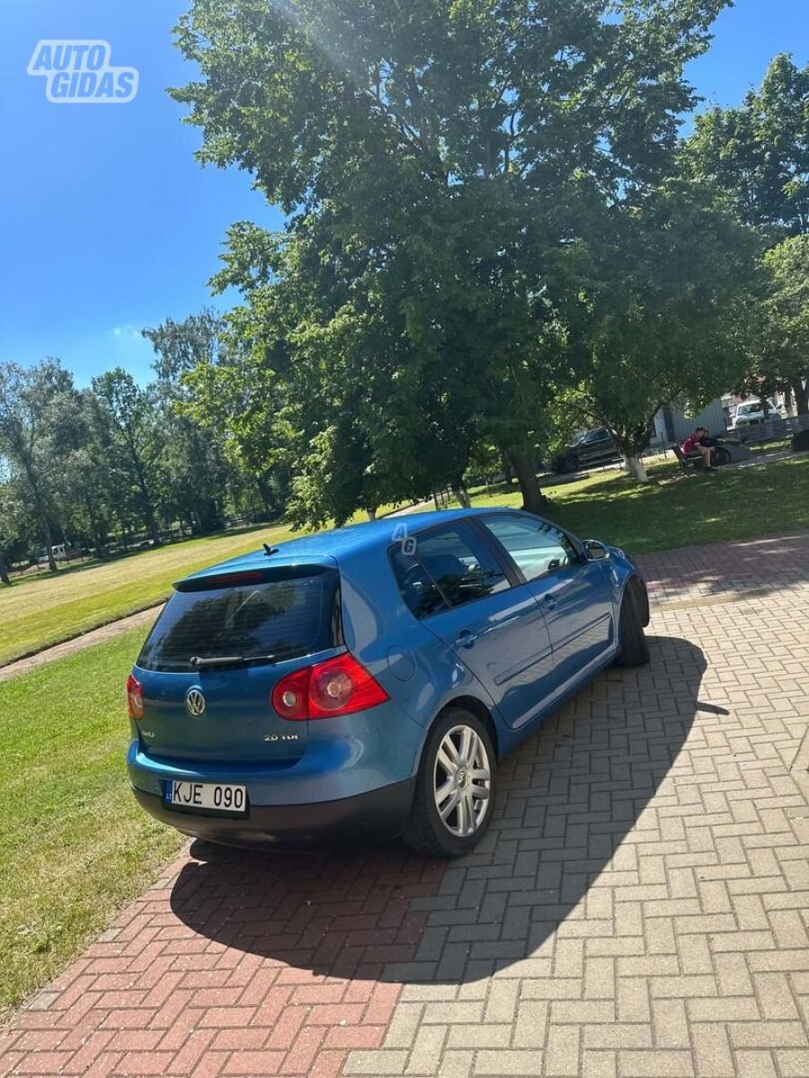 Volkswagen Golf 2005 in Silute, with an engine capacity of 2.00 L and mileage of 400 thousand km for 1999 €, photo 5 on AUTOMOTO.COM.LV