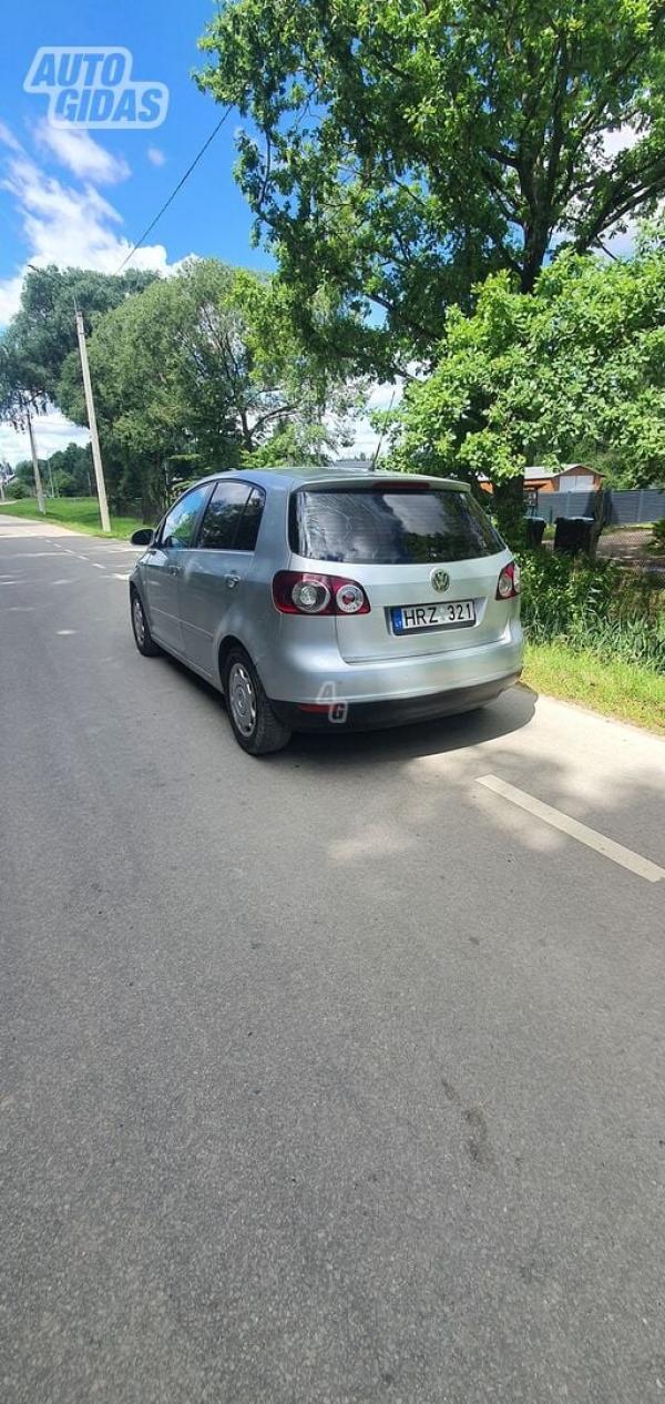 Volkswagen Golf 2005 in Siauliai, with an engine capacity of 1.90 L and mileage of 330 thousand km for 930 €, photo 5 on AUTOMOTO.COM.LV