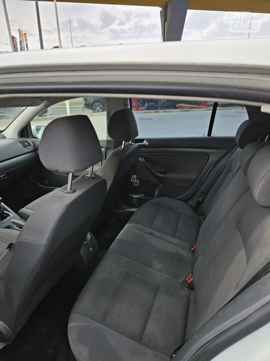 Volkswagen Golf 2007 in Klaipeda, with an engine capacity of 1.90 L and mileage of 263 thousand km for 500 €, photo 9 on AUTOMOTO.COM.LV