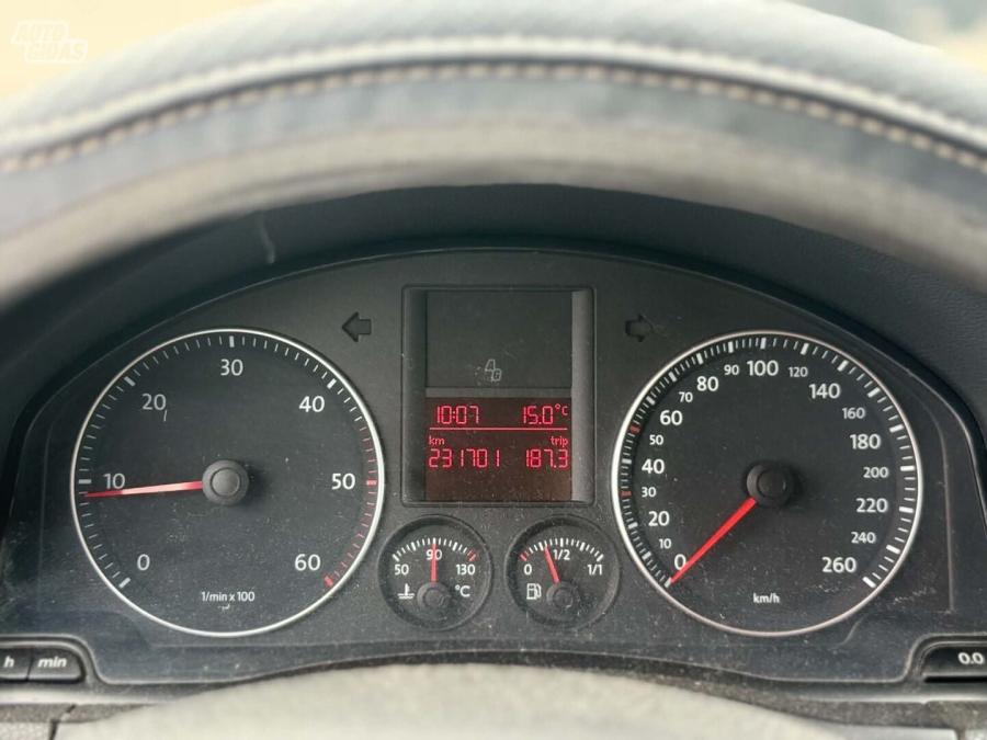 Volkswagen Golf 2007 Šilutė, ar dzinēja tilpumu 1.90 L un nobraukumu 231 tūkst. km par 1600 €, foto 12 vietnē AUTOMOTO.COM.LV