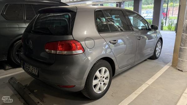 Volkswagen Golf 2010 in Vilnius, with an engine capacity of 1.60 L and mileage of 260 thousand km for 1900 €, photo 2 on AUTOMOTO.COM.LV