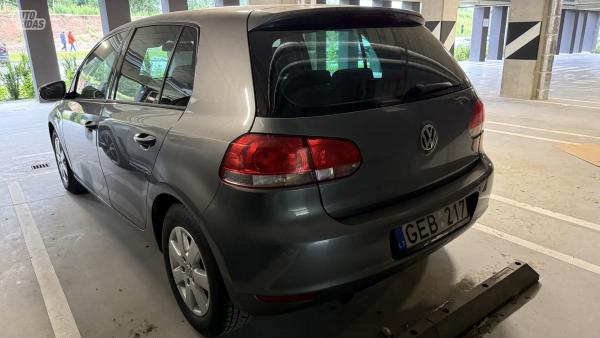 Volkswagen Golf 2010 in Vilnius, with an engine capacity of 1.60 L and mileage of 260 thousand km for 1900 €, photo 3 on AUTOMOTO.COM.LV