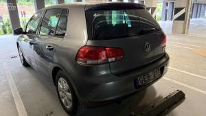 Volkswagen Golf 2010 Viļņa, ar dzinēja tilpumu 1.60 L un nobraukumu 260 tūkst. km par 1900 €, foto 4 vietnē AUTOMOTO.COM.LV