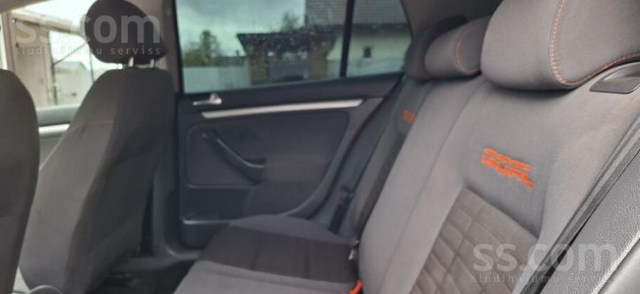 Orange Volkswagen Golf 2006 in Daugavpils, with an engine capacity of 1.90 L and mileage of 257 thousand km for 1550 €, photo 17 on AUTOMOTO.COM.LV
