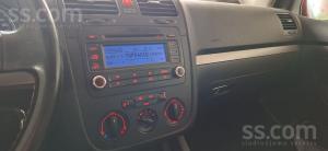Orange Volkswagen Golf 2006 in Daugavpils, with an engine capacity of 1.90 L and mileage of 257 thousand km for 1550 €, photo 25 on AUTOMOTO.COM.LV