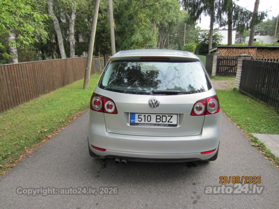 Beige Volkswagen Golf Plus 2011 in Tallinn, with an engine capacity of 1.40 L and mileage of 151 thousand km for 4850 €, photo 3 on AUTOMOTO.COM.LV