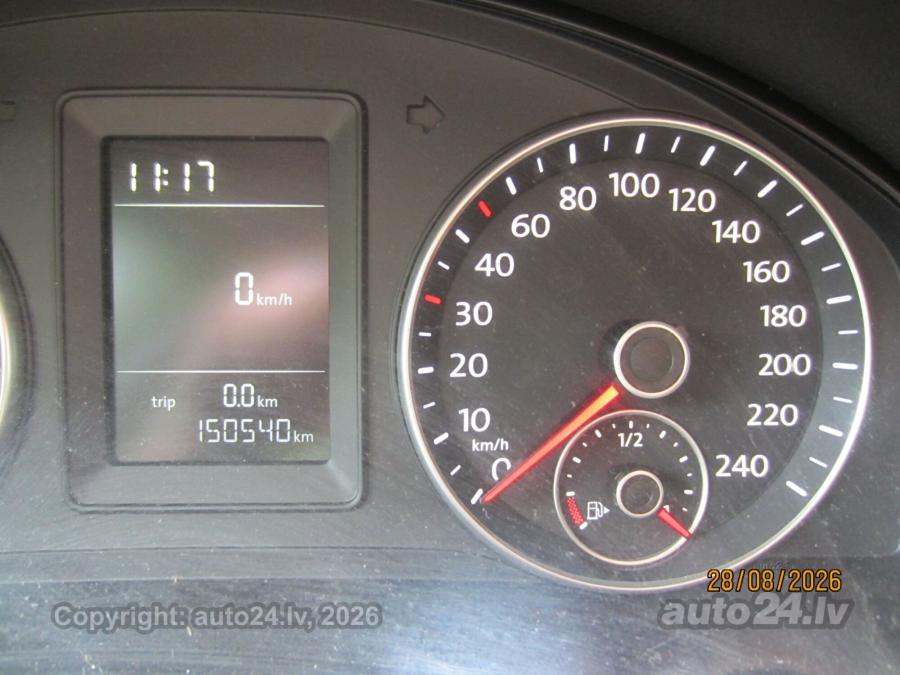 Beige Volkswagen Golf Plus 2011 in Tallinn, with an engine capacity of 1.40 L and mileage of 151 thousand km for 4850 €, photo 8 on AUTOMOTO.COM.LV