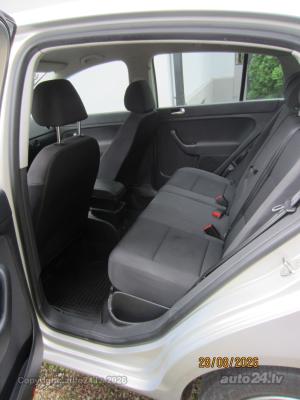 Beige Volkswagen Golf Plus 2011 in Tallinn, with an engine capacity of 1.40 L and mileage of 151 thousand km for 4850 €, photo 9 on AUTOMOTO.COM.LV