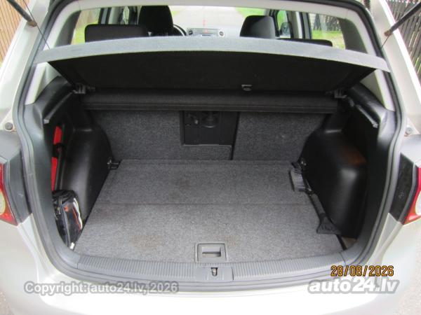 Volkswagen Golf Plus 2011 Tallina vietnÄ SmilÅ”u krÄsa Volkswagen Golf Plus 2011 Tallina, ar dzinÄja tilpumu 1.40 L un nobraukumu 151 tÅ«kst. km par 4850 ā¬, foto 10 vietnÄ AUTOMOTO.COM.LV
