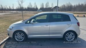 Smilšu krāsa Volkswagen Golf Plus 2012 Tallina, ar dzinēja tilpumu 1.40 L un nobraukumu 276 tūkst. km par 4300 €, foto 8 vietnē AUTOMOTO.COM.LV