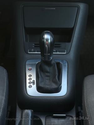 Beige Volkswagen Golf Plus 2012 in Tartu, with an engine capacity of 1.40 L and mileage of 165 thousand km for 6590 €, photo 14 on AUTOMOTO.COM.LV