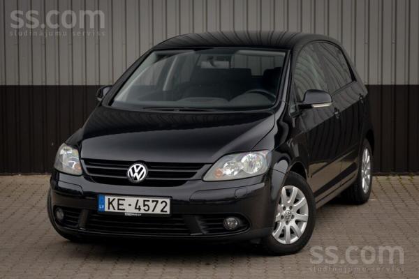 Black Volkswagen Golf Plus 2005 in Talsi, with an engine capacity of 1.60 L and mileage of 197 thousand km for 2990 €, photo 3 on AUTOMOTO.COM.LV