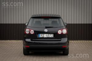 Black Volkswagen Golf Plus 2005 in Talsi, with an engine capacity of 1.60 L and mileage of 197 thousand km for 2990 €, photo 5 on AUTOMOTO.COM.LV