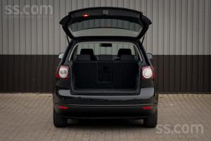 Black Volkswagen Golf Plus 2005 in Talsi, with an engine capacity of 1.60 L and mileage of 197 thousand km for 2990 €, photo 6 on AUTOMOTO.COM.LV