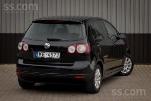 Black Volkswagen Golf Plus 2005 in Talsi, with an engine capacity of 1.60 L and mileage of 197 thousand km for 2990 €, photo 7 on AUTOMOTO.COM.LV