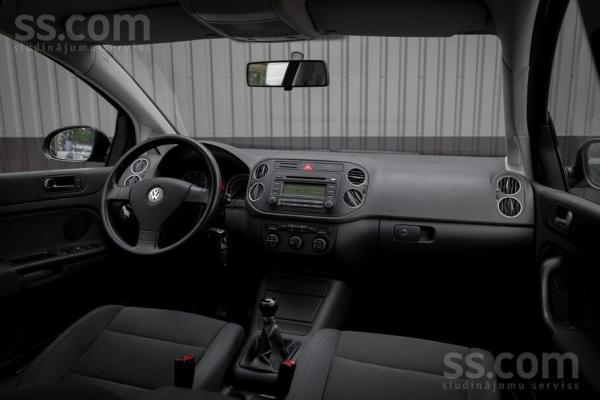 Black Volkswagen Golf Plus 2005 in Talsi, with an engine capacity of 1.60 L and mileage of 197 thousand km for 2990 €, photo 8 on AUTOMOTO.COM.LV