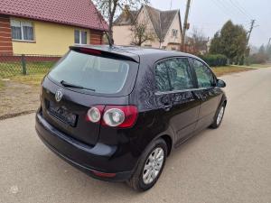 Black Volkswagen Golf Plus 2005 in Marijampole, with an engine capacity of 1.60 L and mileage of 154 thousand km for 1400 €, photo 6 on AUTOMOTO.COM.LV