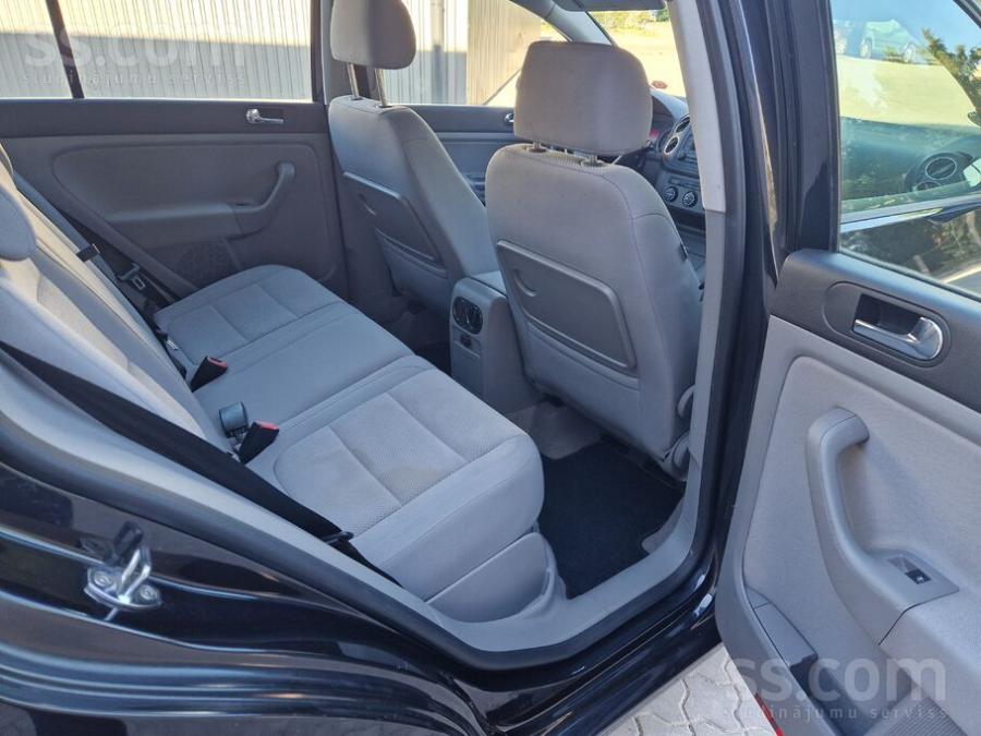 Melns Volkswagen Golf Plus 2005 Liepāja, ar dzinēja tilpumu 1.60 L un nobraukumu 117 tūkst. km par 3790 €, foto 15 vietnē AUTOMOTO.COM.LV
