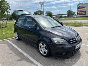 Black Volkswagen Golf Plus 2005 in Riga, with an engine capacity of 2.00 L and mileage of 288 thousand km for 2499 €, photo  on AUTOMOTO.COM.LV