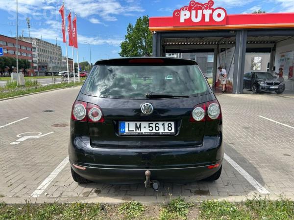 Melns Volkswagen Golf Plus 2005 Rīga, ar dzinēja tilpumu 2.00 L un nobraukumu 288 tūkst. km par 2499 €, foto 5 vietnē AUTOMOTO.COM.LV