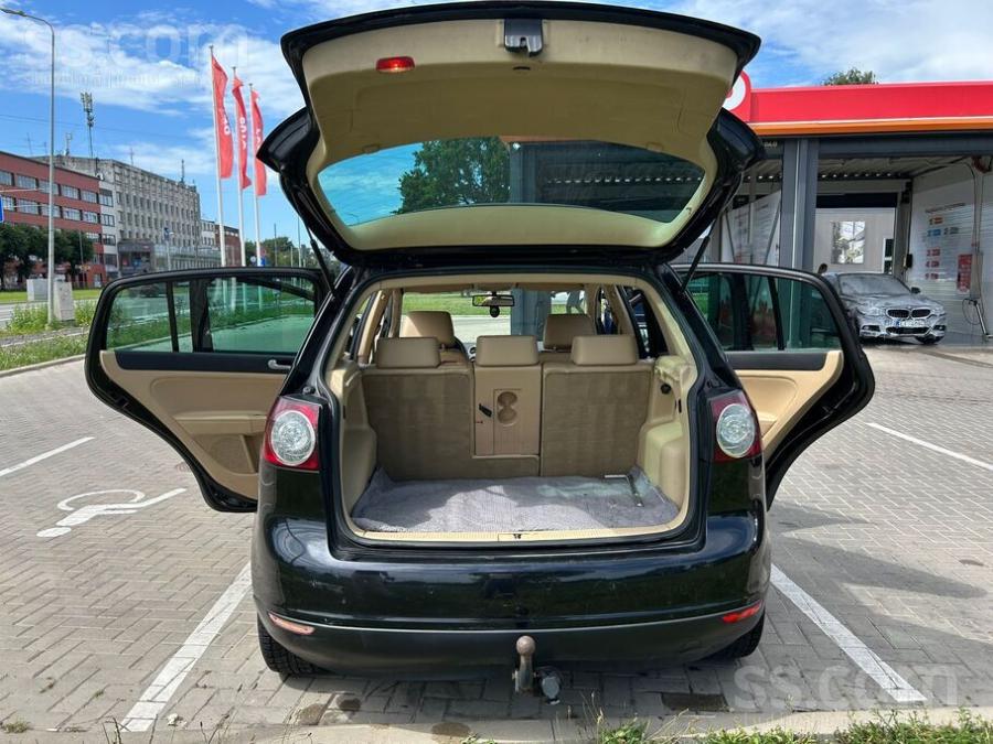 Black Volkswagen Golf Plus 2005 in Riga, with an engine capacity of 2.00 L and mileage of 288 thousand km for 2499 €, photo 10 on AUTOMOTO.COM.LV