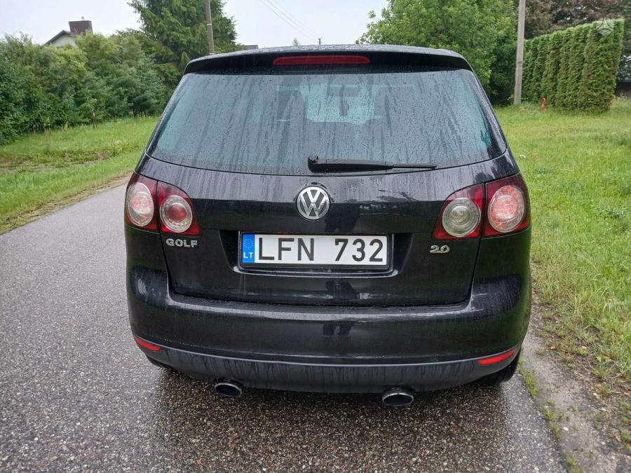Melns Volkswagen Golf Plus 2005 Utena, ar dzinēja tilpumu 1.97 L un nobraukumu 318 tūkst. km par 2200 €, foto 10 vietnē AUTOMOTO.COM.LV