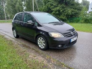Melns Volkswagen Golf Plus 2005 Utena, ar dzinēja tilpumu 1.97 L un nobraukumu 318 tūkst. km par 2200 €, foto 14 vietnē AUTOMOTO.COM.LV
