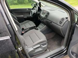 Melns Volkswagen Golf Plus 2005 Utena, ar dzinēja tilpumu 1.97 L un nobraukumu 318 tūkst. km par 2200 €, foto 17 vietnē AUTOMOTO.COM.LV