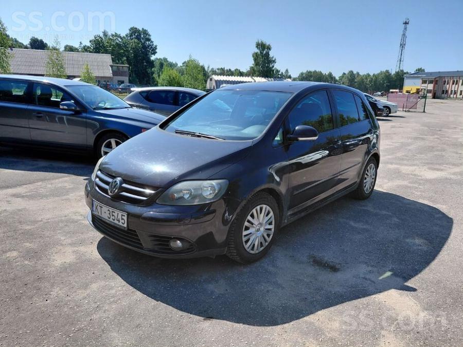 Melns Volkswagen Golf Plus 2005 Talsi, ar dzinēja tilpumu 1.90 L un nobraukumu 365 tūkst. km par 998 €, foto 4 vietnē AUTOMOTO.COM.LV