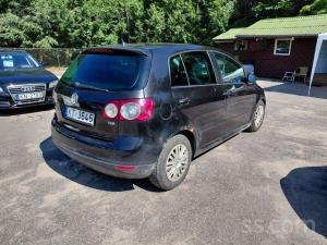 Melns Volkswagen Golf Plus 2005 Talsi, ar dzinēja tilpumu 1.90 L un nobraukumu 365 tūkst. km par 998 €, foto 7 vietnē AUTOMOTO.COM.LV