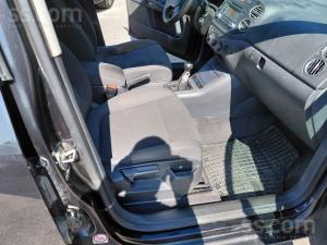 Melns Volkswagen Golf Plus 2005 Talsi, ar dzinēja tilpumu 1.90 L un nobraukumu 365 tūkst. km par 998 €, foto 8 vietnē AUTOMOTO.COM.LV