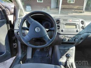 Melns Volkswagen Golf Plus 2005 Talsi, ar dzinēja tilpumu 1.90 L un nobraukumu 365 tūkst. km par 998 €, foto 12 vietnē AUTOMOTO.COM.LV