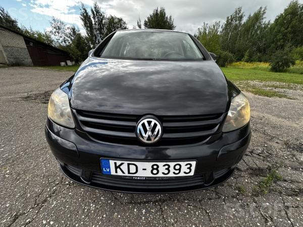 Melns Volkswagen Golf Plus 2005 Daugavpils, ar dzinēja tilpumu 2.00 L un nobraukumu 442 tūkst. km par 1800 €, foto 3 vietnē AUTOMOTO.COM.LV