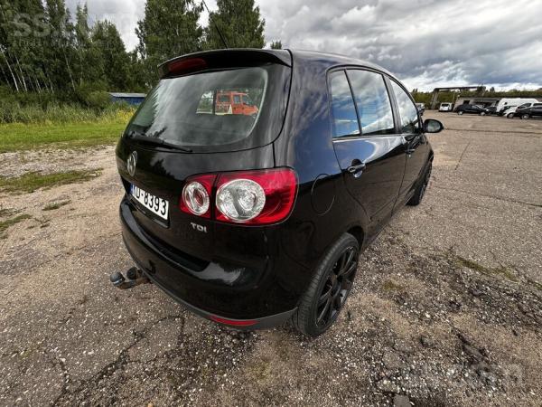 Melns Volkswagen Golf Plus 2005 Daugavpils, ar dzinēja tilpumu 2.00 L un nobraukumu 442 tūkst. km par 1800 €, foto 5 vietnē AUTOMOTO.COM.LV