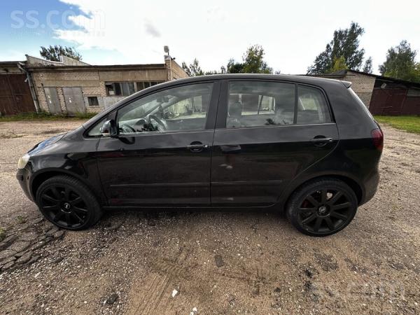 Melns Volkswagen Golf Plus 2005 Daugavpils, ar dzinēja tilpumu 2.00 L un nobraukumu 442 tūkst. km par 1800 €, foto 8 vietnē AUTOMOTO.COM.LV