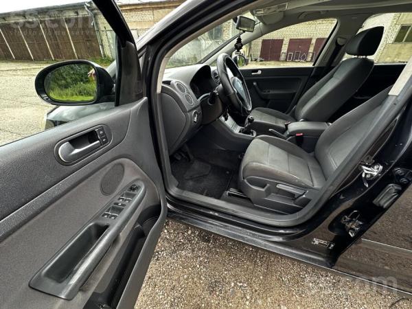 Melns Volkswagen Golf Plus 2005 Daugavpils, ar dzinēja tilpumu 2.00 L un nobraukumu 442 tūkst. km par 1800 €, foto 9 vietnē AUTOMOTO.COM.LV