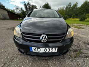 Black Volkswagen Golf Plus 2005 in Daugavpils, with an engine capacity of 2.00 L and mileage of 443 thousand km for 1500 €, photo 3 on AUTOMOTO.COM.LV