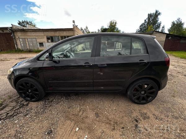 Melns Volkswagen Golf Plus 2005 Daugavpils, ar dzinēja tilpumu 2.00 L un nobraukumu 443 tūkst. km par 1500 €, foto 9 vietnē AUTOMOTO.COM.LV