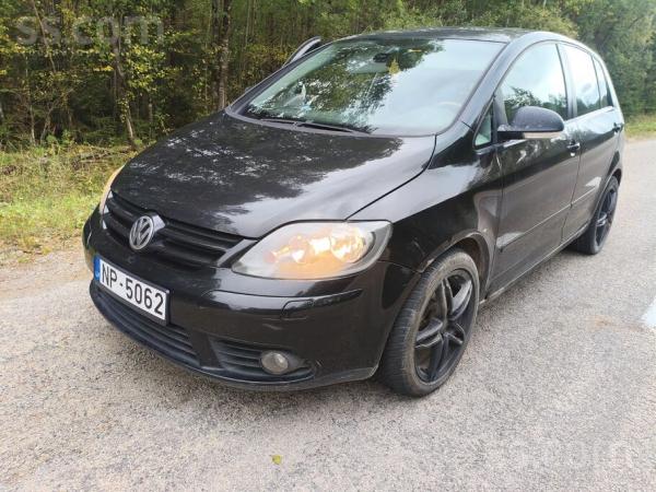 Melns Volkswagen Golf Plus 2005 Balvi, ar dzinēja tilpumu 2.00 L un nobraukumu 440 tūkst. km par 1250 €, foto 1 vietnē AUTOMOTO.COM.LV