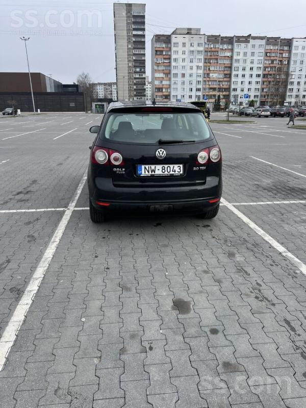 Black Volkswagen Golf Plus 2006 in Riga, with an engine capacity of 2.00 L and mileage of 328 thousand km for 2799 €, photo 7 on AUTOMOTO.COM.LV
