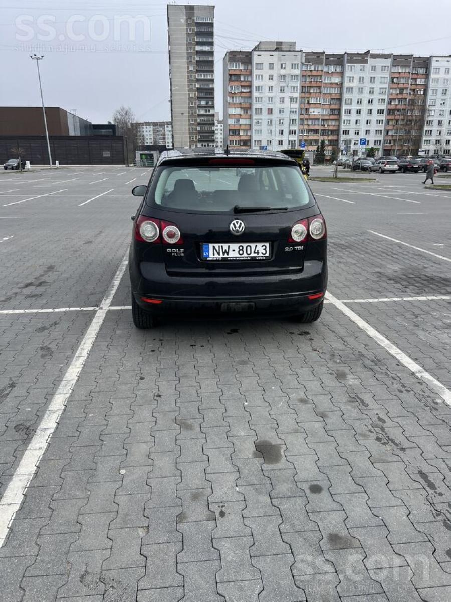 Black Volkswagen Golf Plus 2006 in Riga, with an engine capacity of 2.00 L and mileage of 328 thousand km for 2799 €, photo 7 on AUTOMOTO.COM.LV