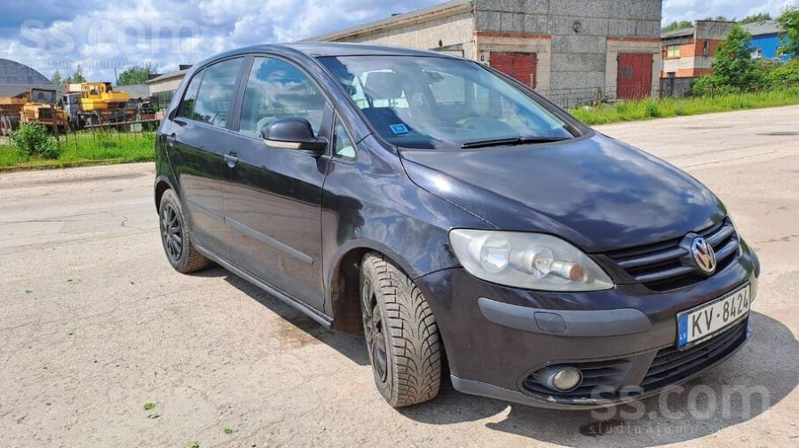 Melns Volkswagen Golf Plus 2006 Aizkraukle, ar dzinēja tilpumu 2.00 L un nobraukumu 376 tūkst. km par 850 €, foto 1 vietnē AUTOMOTO.COM.LV