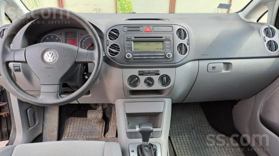 Melns Volkswagen Golf Plus 2006 Aizkraukle, ar dzinēja tilpumu 2.00 L un nobraukumu 376 tūkst. km par 850 €, foto 10 vietnē AUTOMOTO.COM.LV
