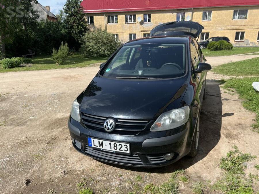 Melns Volkswagen Golf Plus 2006 Tukums, ar dzinēja tilpumu 1.90 L un nobraukumu 312 tūkst. km par 2900 €, foto 1 vietnē AUTOMOTO.COM.LV