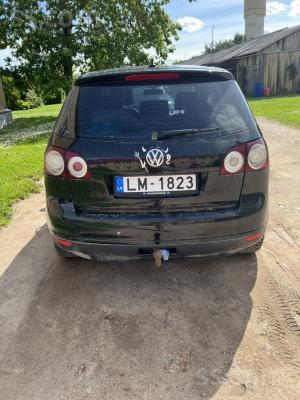 Melns Volkswagen Golf Plus 2006 Tukums, ar dzinēja tilpumu 1.90 L un nobraukumu 312 tūkst. km par 2900 €, foto 2 vietnē AUTOMOTO.COM.LV