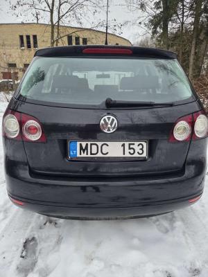 Black Volkswagen Golf Plus 2006 in Vilnius, with an engine capacity of 1.90 L and mileage of 290 thousand km for 1750 €, photo 6 on AUTOMOTO.COM.LV