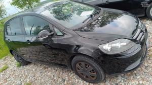 Black Volkswagen Golf Plus 2006 in Silale, with an engine capacity of 1.90 L and mileage of 265 thousand km for 2600 €, photo 5 on AUTOMOTO.COM.LV